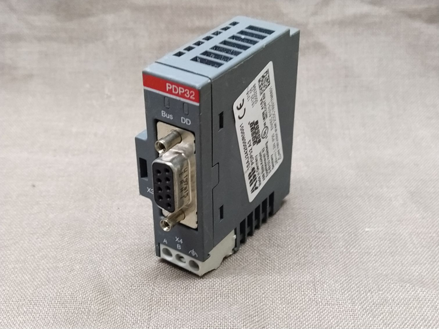 ABB PDP32 A3 PROFIBUS DP COMMUNICATION MODULE 1SAJ242000R0001