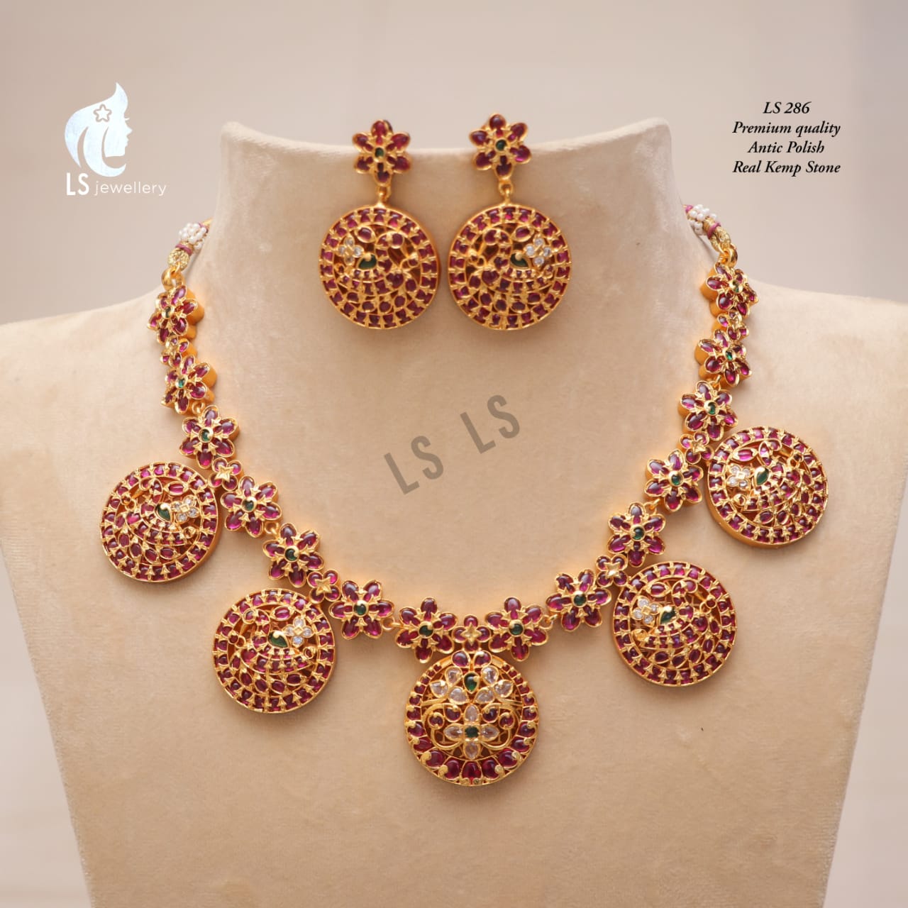 Latest Trending New Gold Jewellery Collection - Indian Jewelry Designs