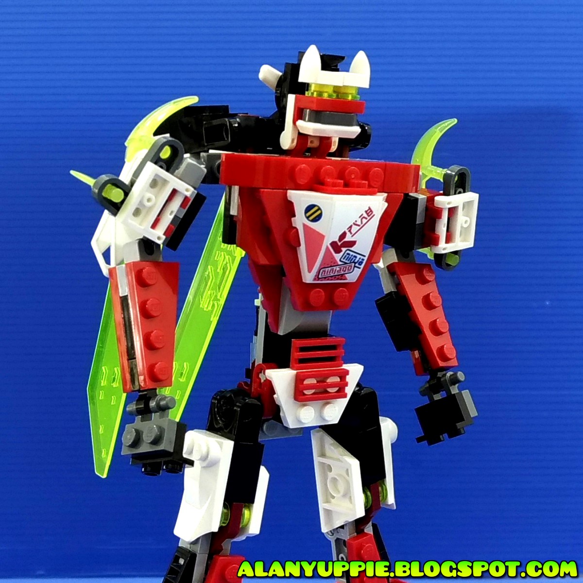 Alanyuppie's LEGO Transformers: Kai's Mech Bug aka Insecticon Shrapnel ...