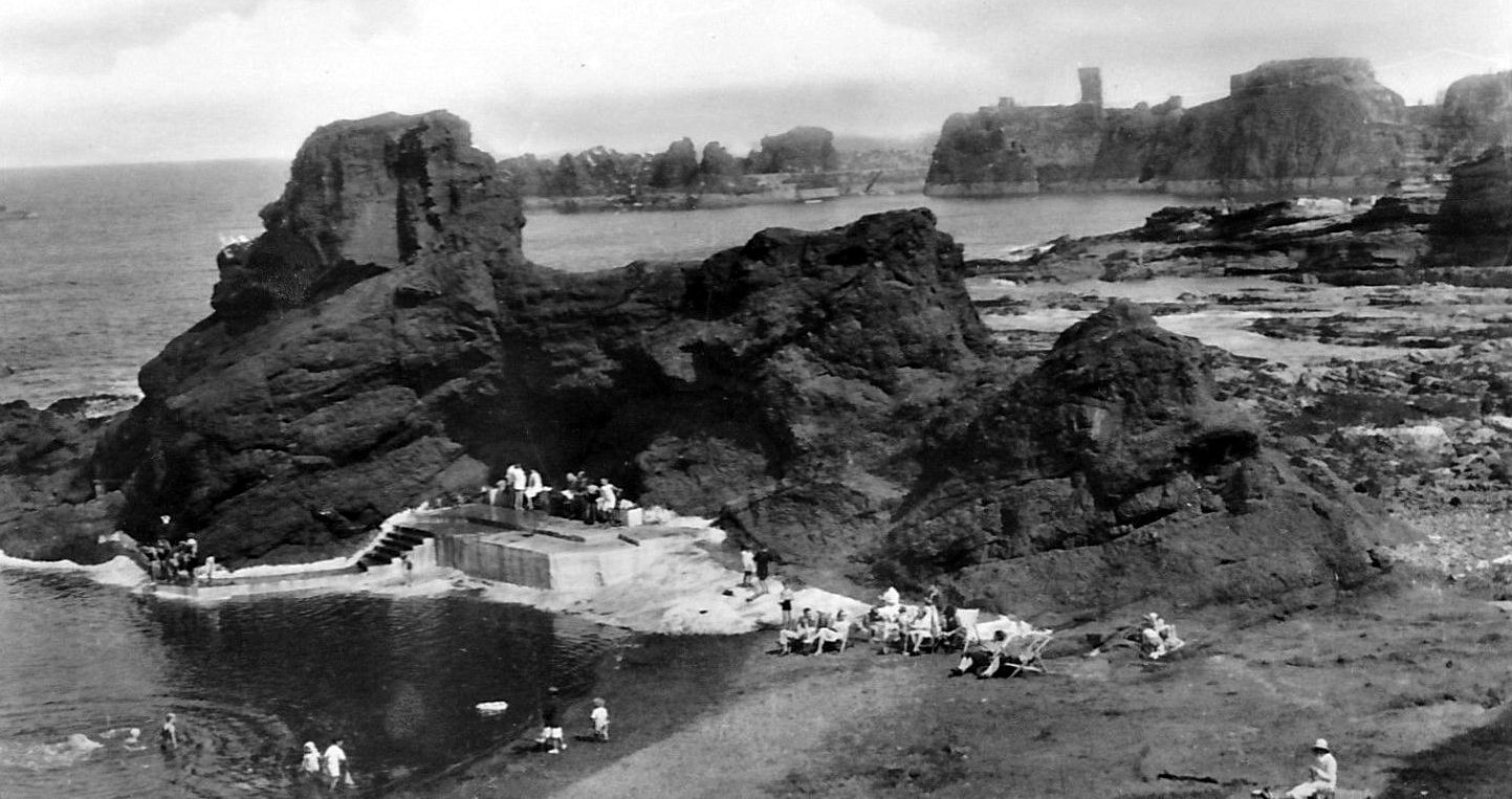 Tour Scotland: Old Travel Blog Photograph Swimming Pool Below Dunbar ...