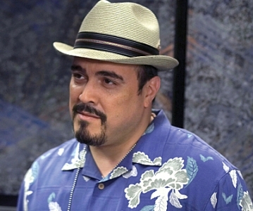 Headstart Hats: Hat wearing detective Batista from TV series Dexter