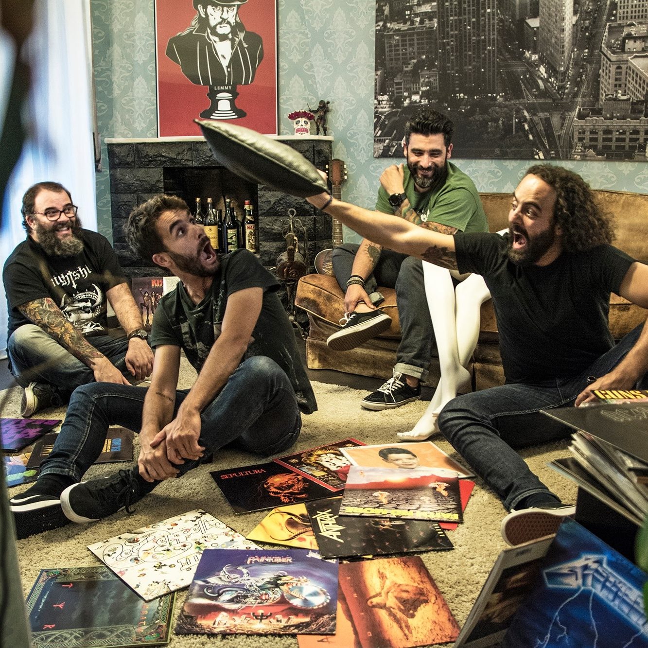 Downtuned Magazine & Radio: [Videotheque] Miss Lava - In the Arms of ...