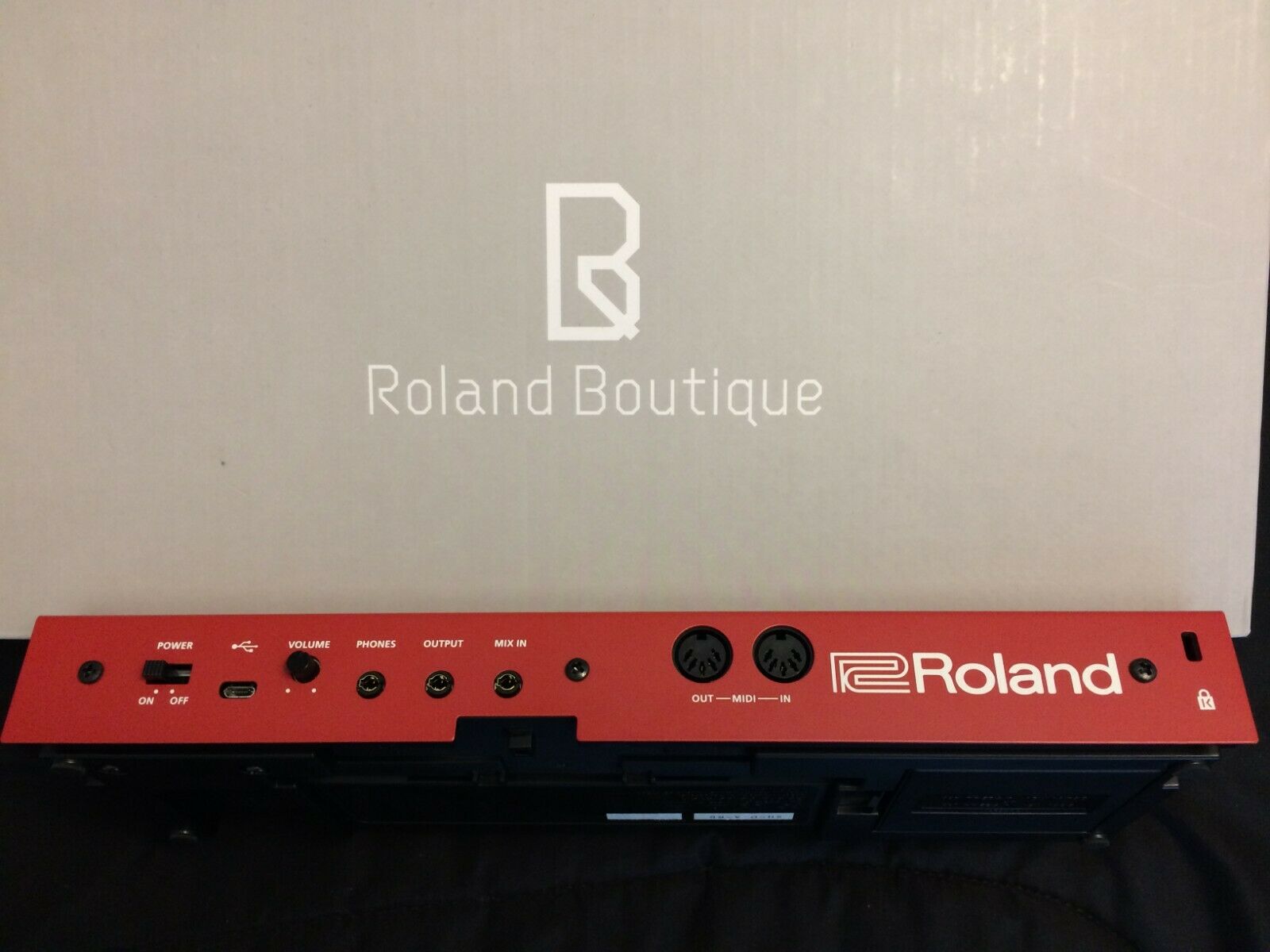 MATRIXSYNTH: Red Roland Boutique Series SH-01A Synthesizer Module