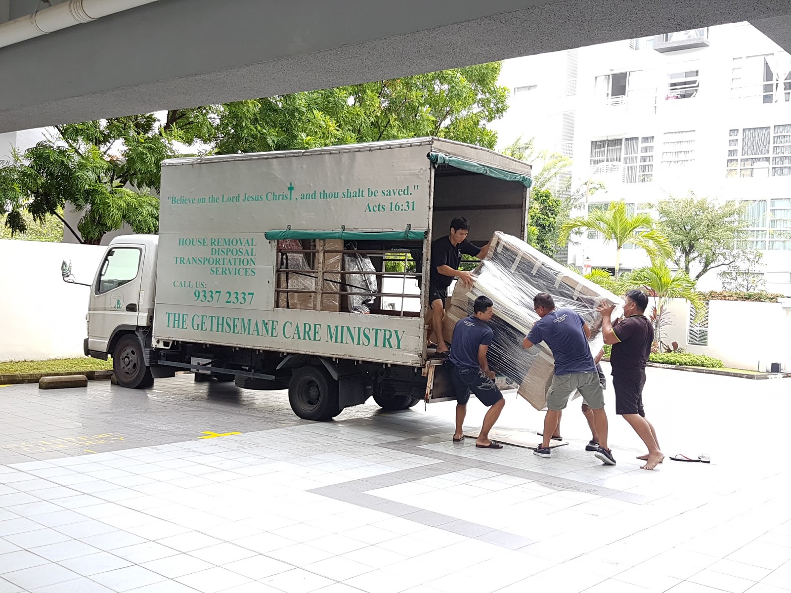 House Moving 101 - The Movers