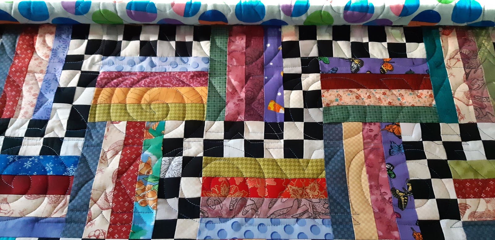 AlliKat Quilts: I Didn't Mean To Finish the Checker Board Rails Quilt ...