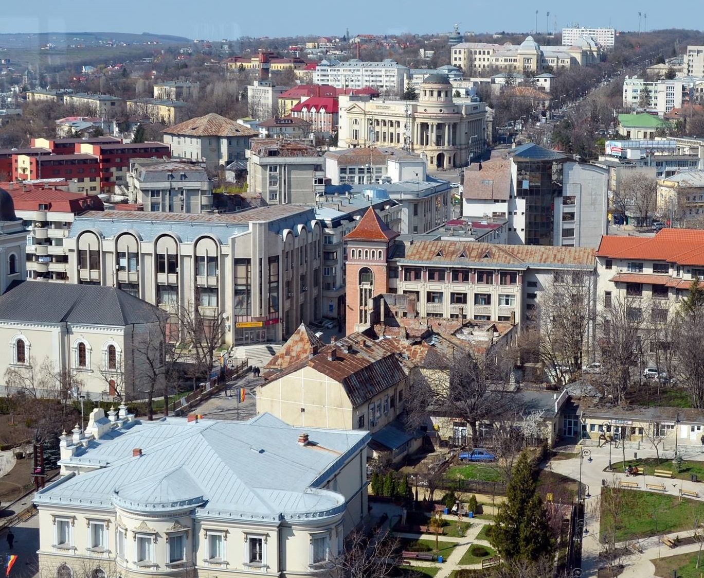 Turist în Orașul Iași (Iassy/Jassy): Strada Lapusneanu