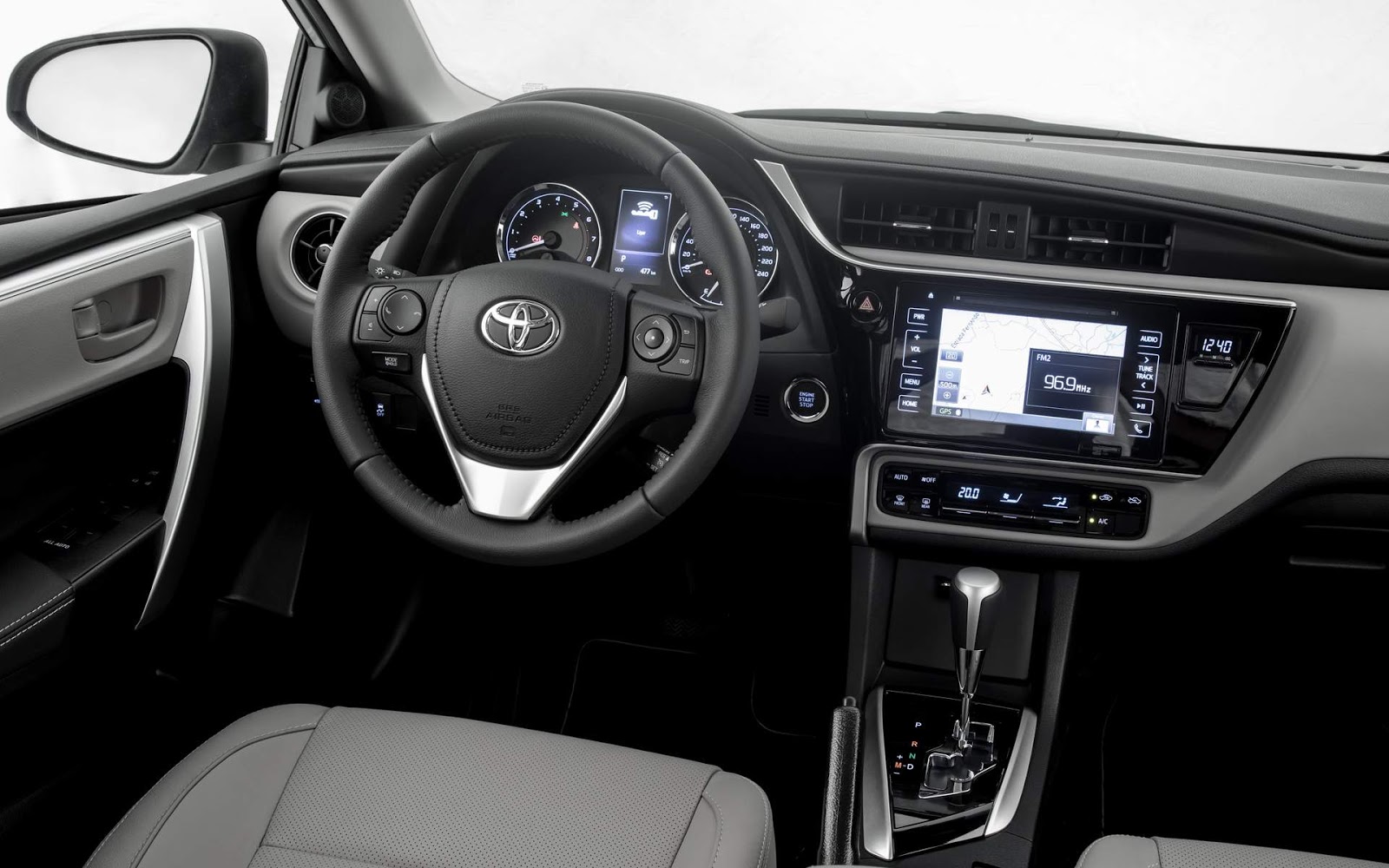 Toyota Corolla é lider entre os sedãs médios mais vendidos