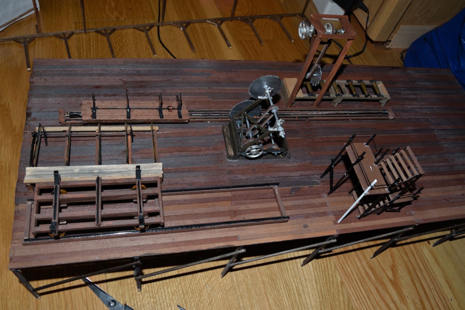 Steven's Valley RR: On30 sawmill from scratch -- progress photos