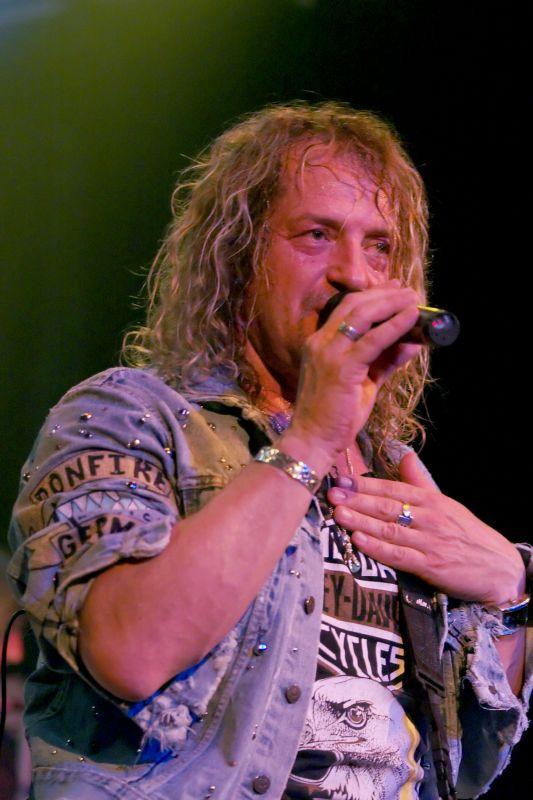 Cantantes: 100 Cantantes Enero 2012