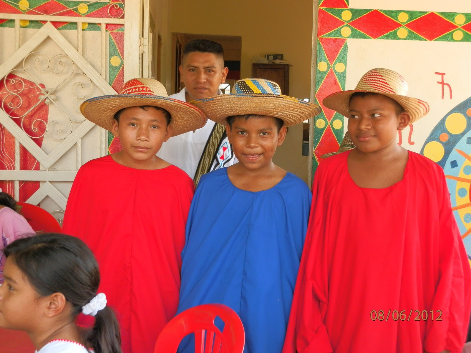 RED DE INVESTIGADORES INDÍGENAS: Costura de Vestimenta Wayuu