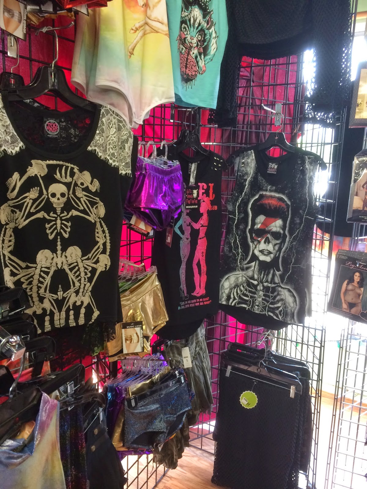 Eternal Wynter: Metro: Cool goth store in Portland