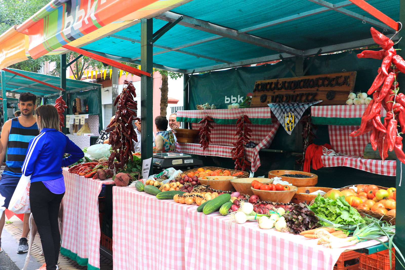 Las fiestas viven un último domingo multitudinario con la feria agrícola