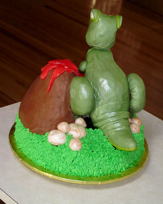 Slice of Fun Cakes: T-Rex Volcano Cake *RAWR!*