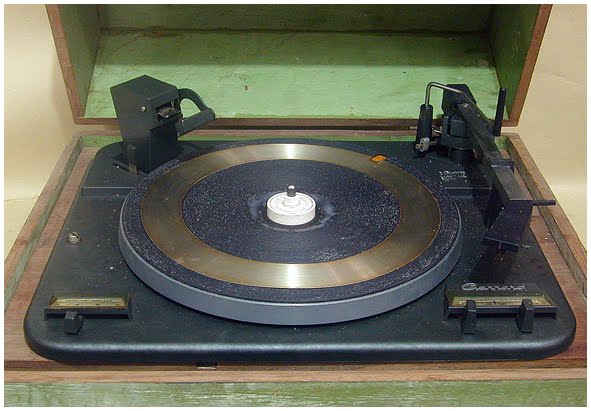 Koleksi Barang Djadoel: GARRARD A70 TURNTABLE