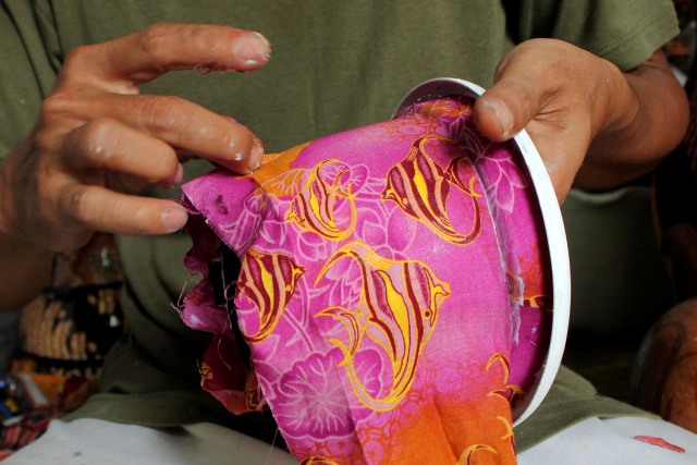 jejaklangkahkami: Pot Batik. Pot Cantik. Pot Unik.