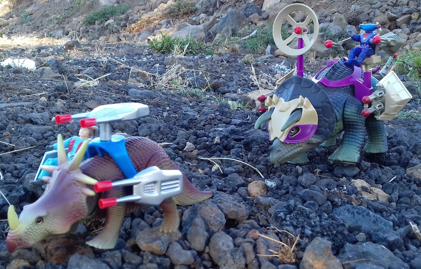 Retro Guido - Tu espacio retro -: Triceratops (Dino Riders)