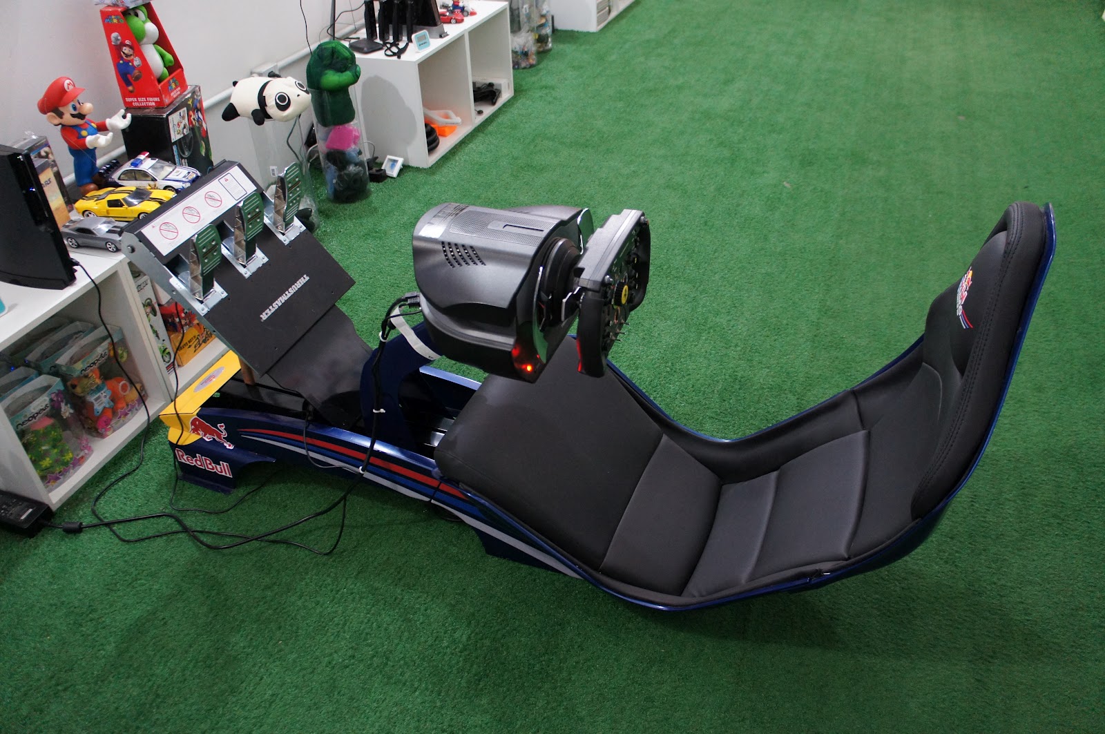 Game Game: Cockpit Red Bull Racing F1 Playseat na Game Game