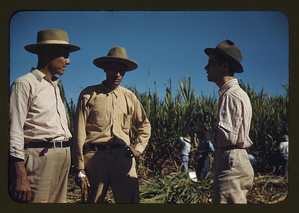 36 Stunning Color Photos of the Daily Life in Puerto Rico in the 1940s ...