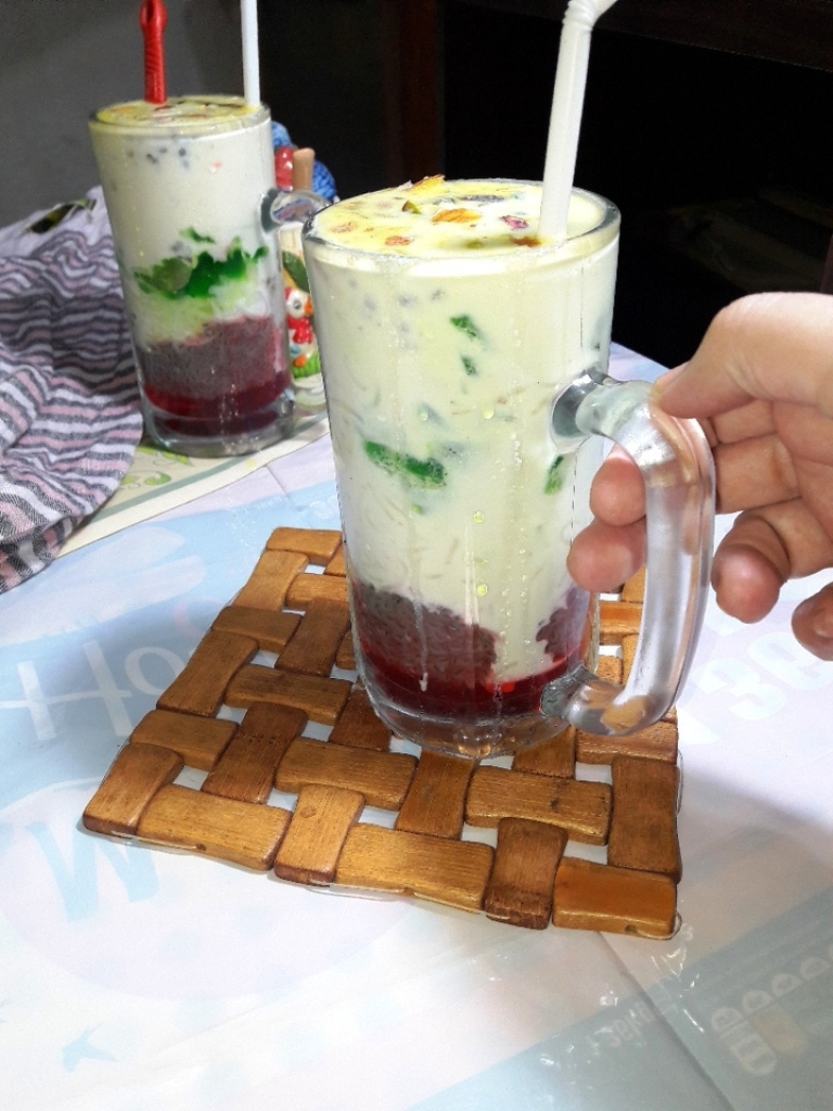 Falooda Milkshake Recipe - Yummy Traditional