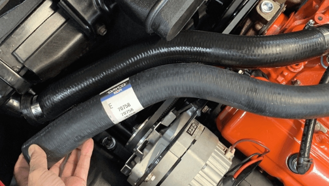 Fungsi Selang Radiator pada Mesin Mobil - DWI PURWANTO