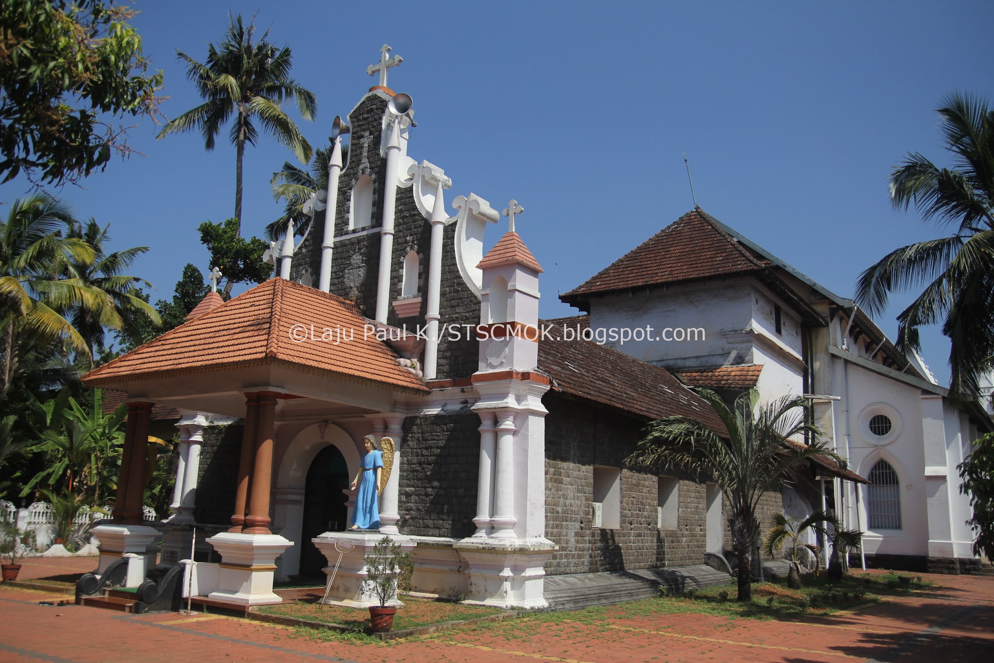 St. Thomas Syrian Christian Monuments of Kerala: THE EZHARAPALLIKAL ...