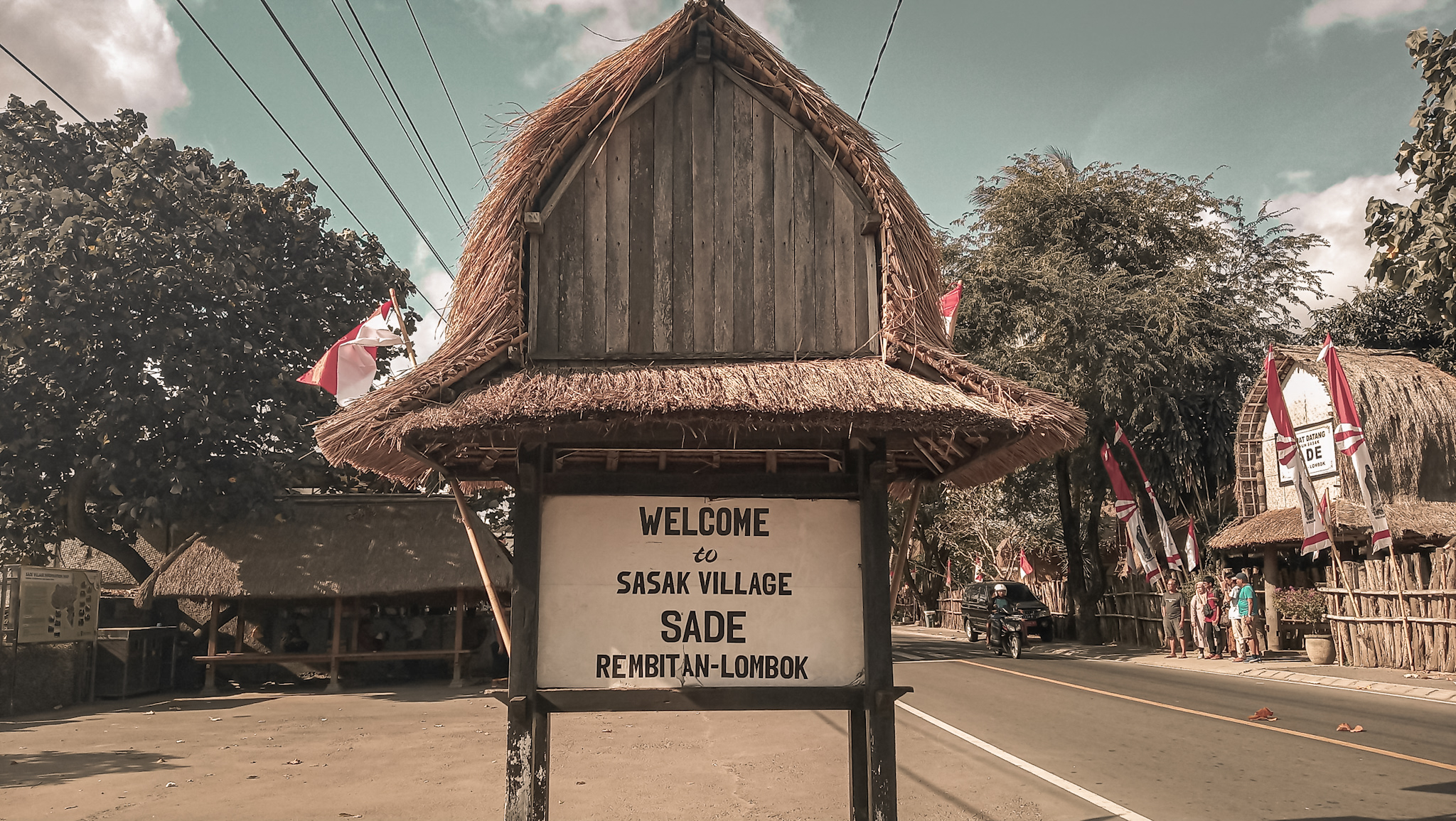 Desa Sade; Pola Tradisional Masa Lalu