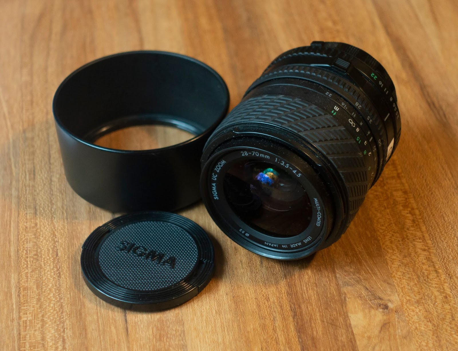 Playing With Lenses: For a change, a nice: Sigma UC Zoom 28-70mm 1:3.5-4.5 Multi-Coated