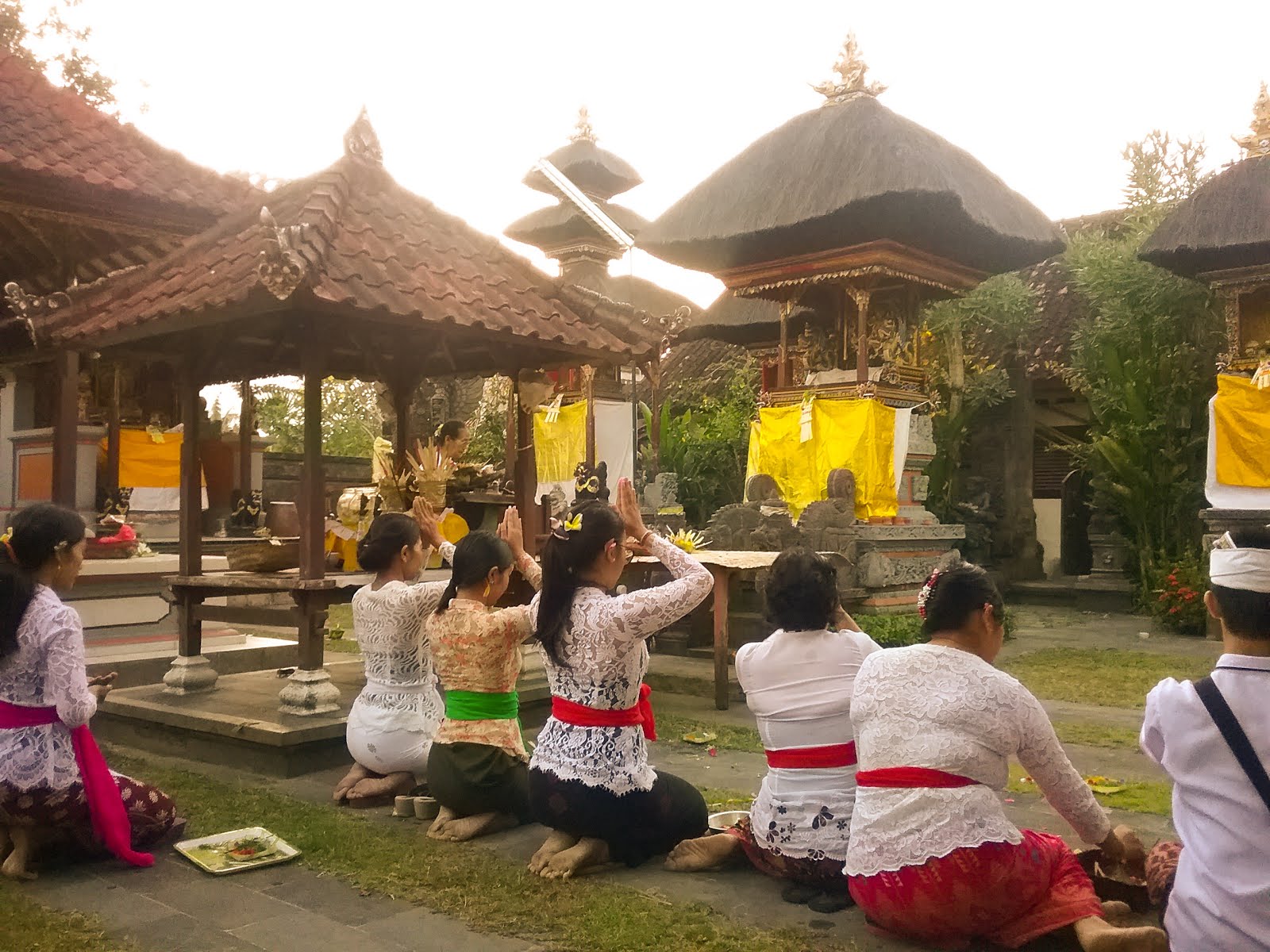 Fungsi dan Makna Yadnya