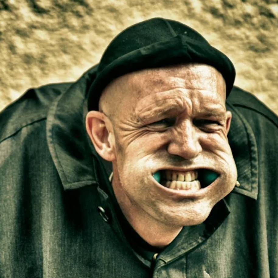 Clown Evolution: Dado