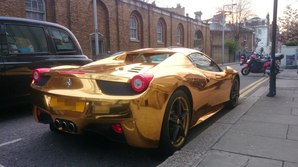 Talktokemi (TtK) : Gold Ferrari 458 Spider
