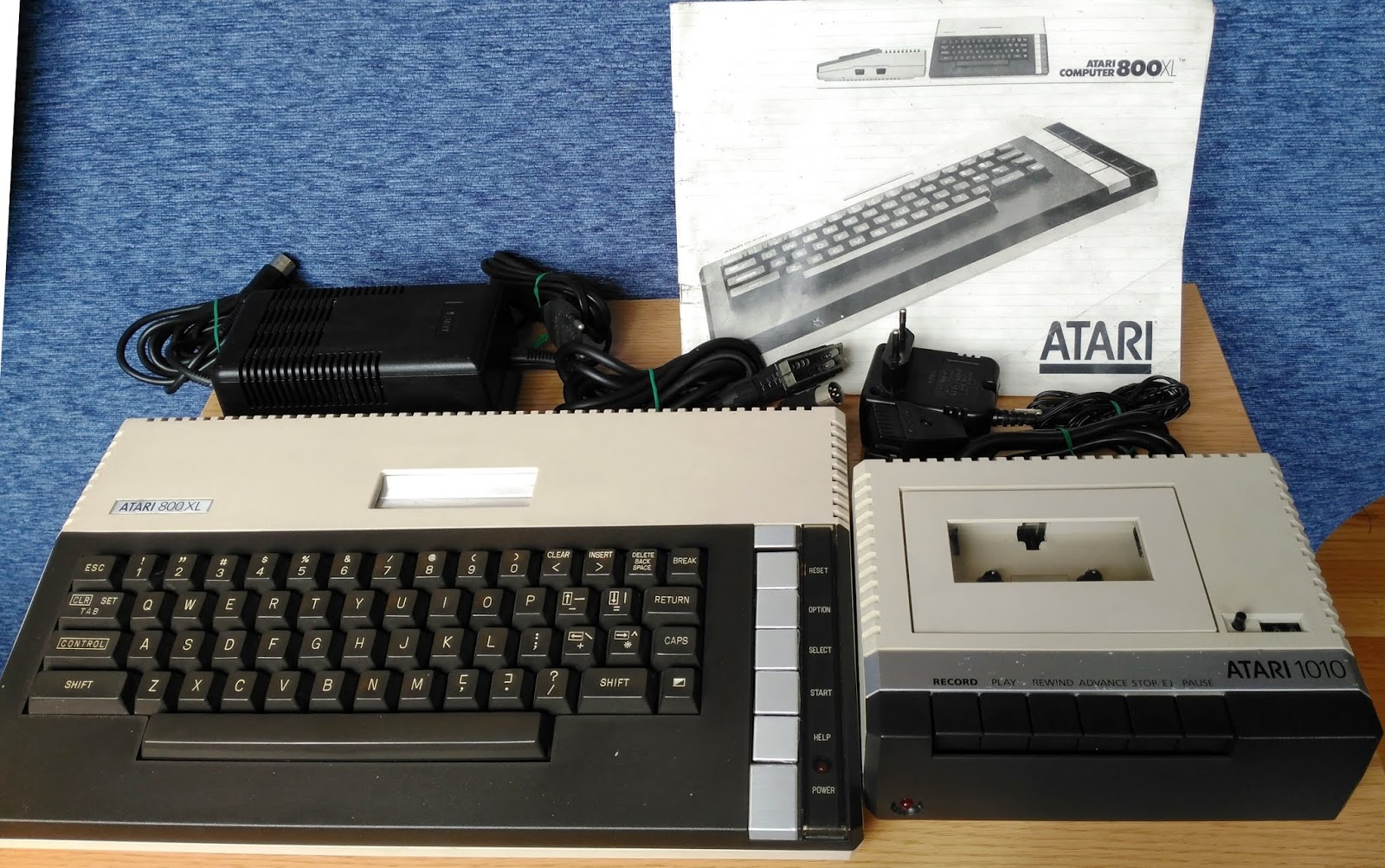 Retro Ordenadores Orty: Atari 800XL SECAM Rose (1984).