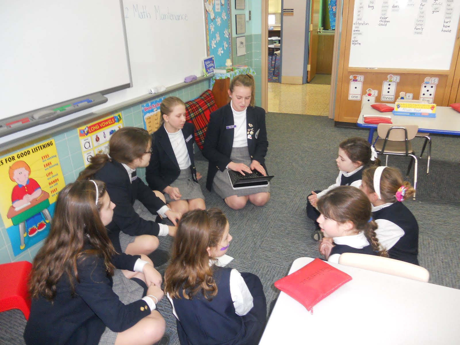 The First Grade Frog: Learning from our 7th grade friends!