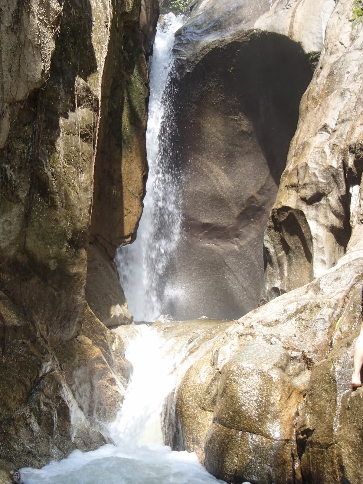 THE QUANTUM SINGULARITY: Chilling at Chiling Waterfall