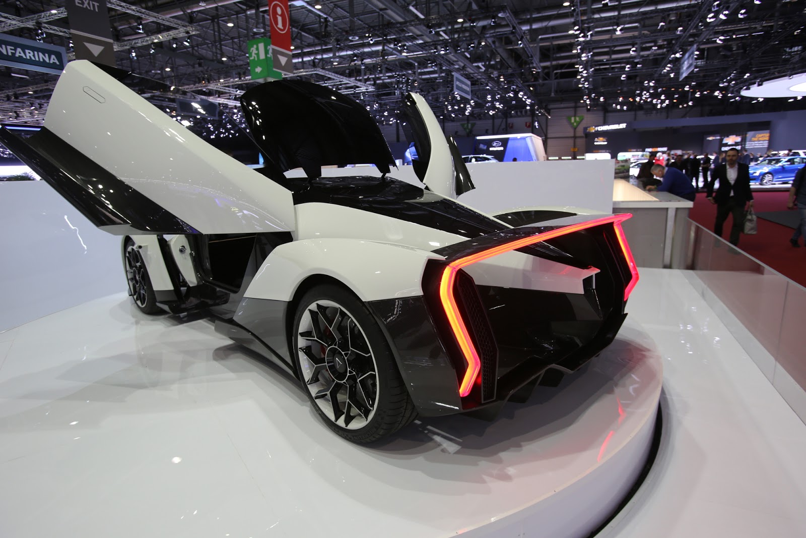 Ultimate Cars & Bikes: Vanda Electrics, unveiled the all-electric ...