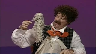 Watch Elmo's World Food