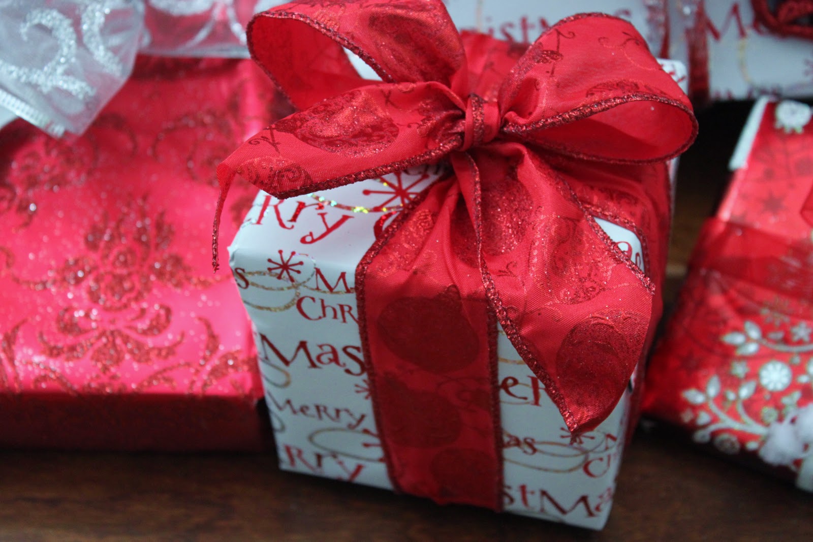 My little cottage in the making: PRETTY PRESENTS