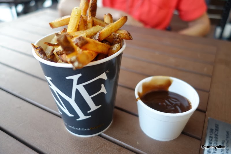 to devour...: New York Fries