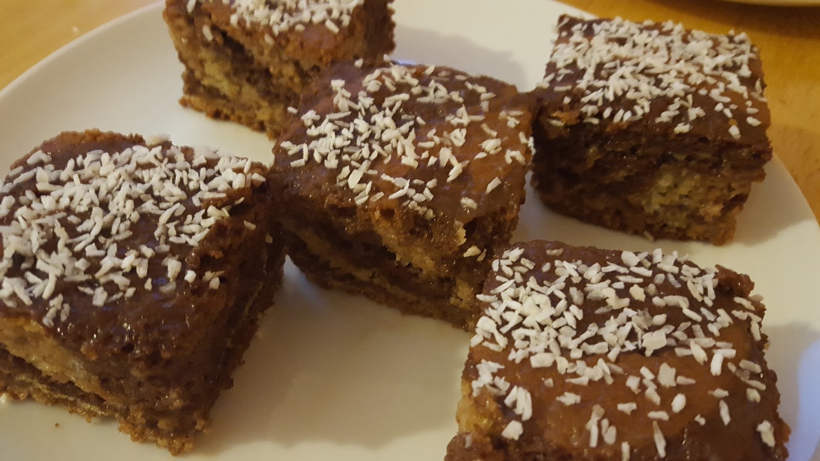 Zebra Kek Embelsir e Shishme ne Receta Gatimi - Kuzhina Shqiptare ...