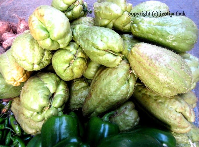 Taste of Nepal: Chayote Squash - इस्कुश (Iskush ko Tarkaari)