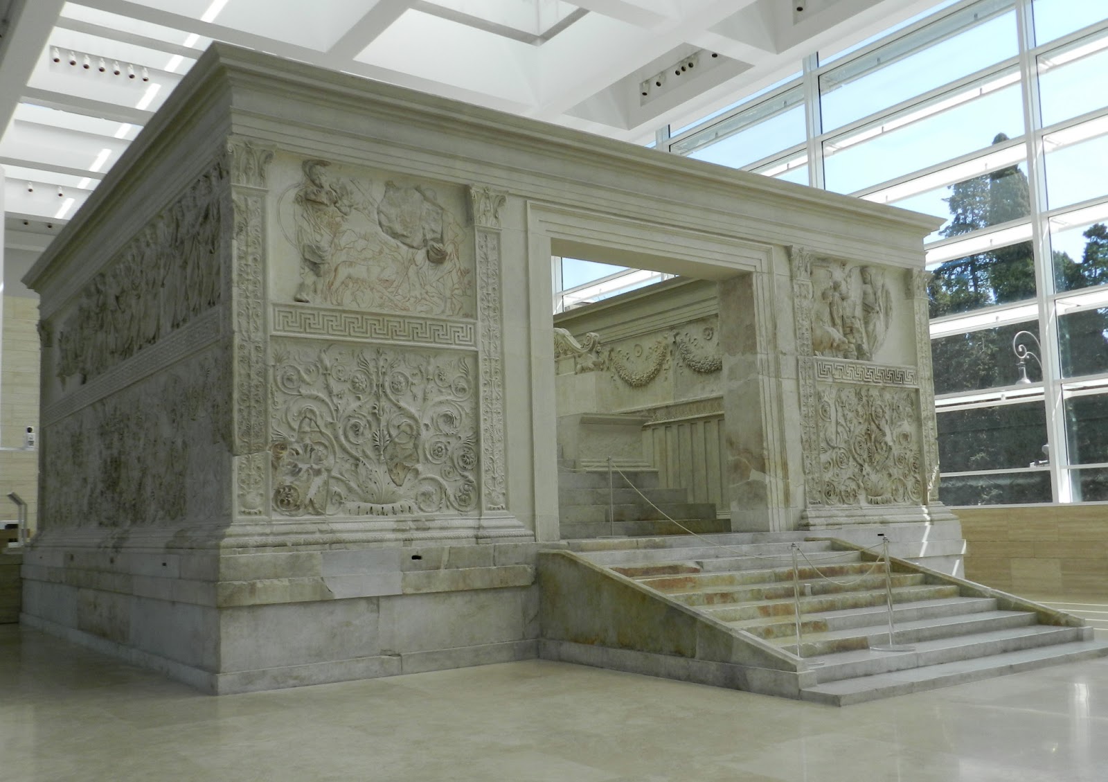 ROMA, CAPUT MUNDI: ARA PACIS AUGUSTAE