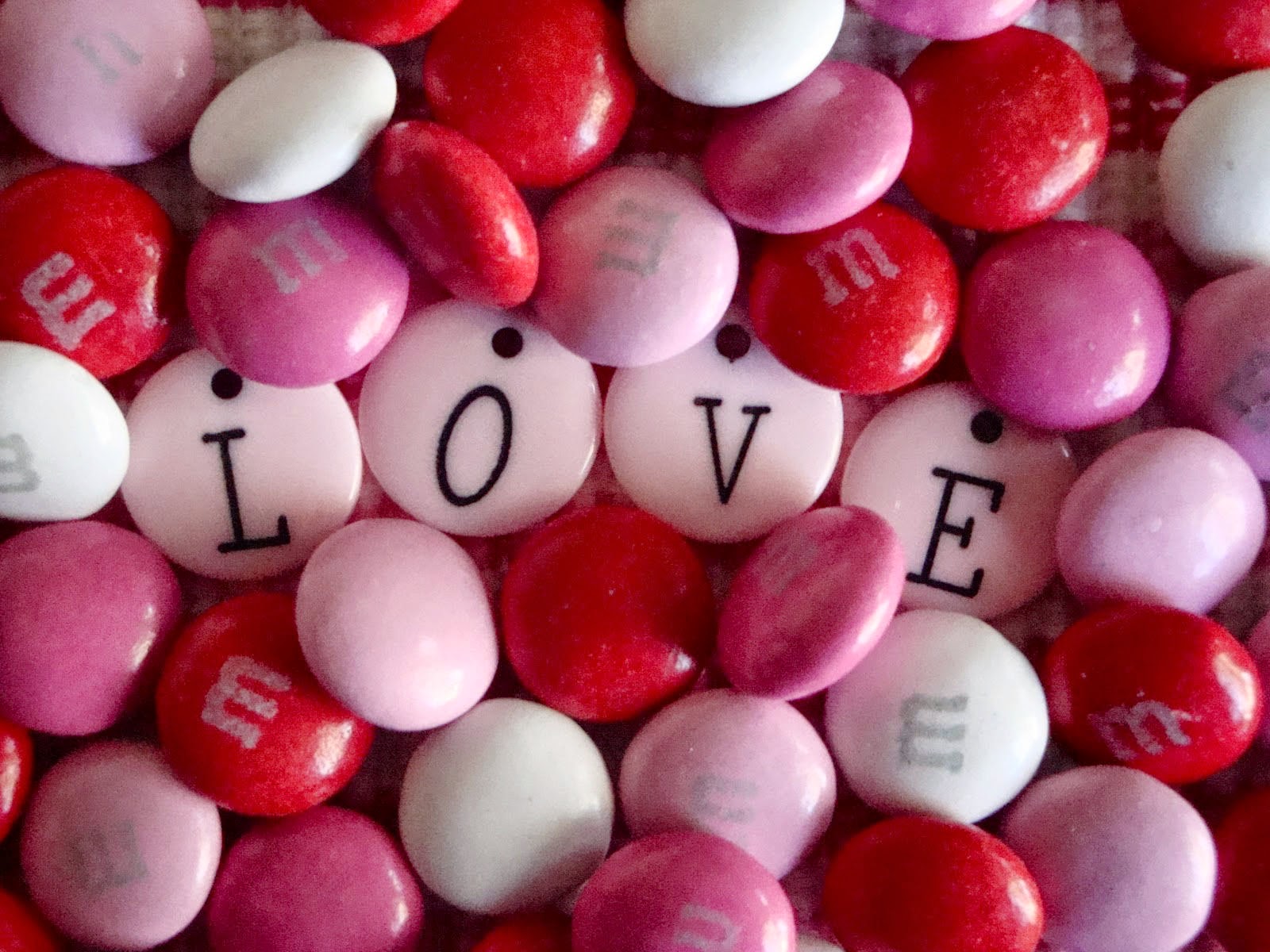 Four Wallpaper Candy Love 1600x1200 | My Love Wallpaper HD