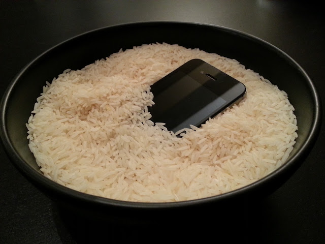 Save a wet phone using rice - knowledge centre