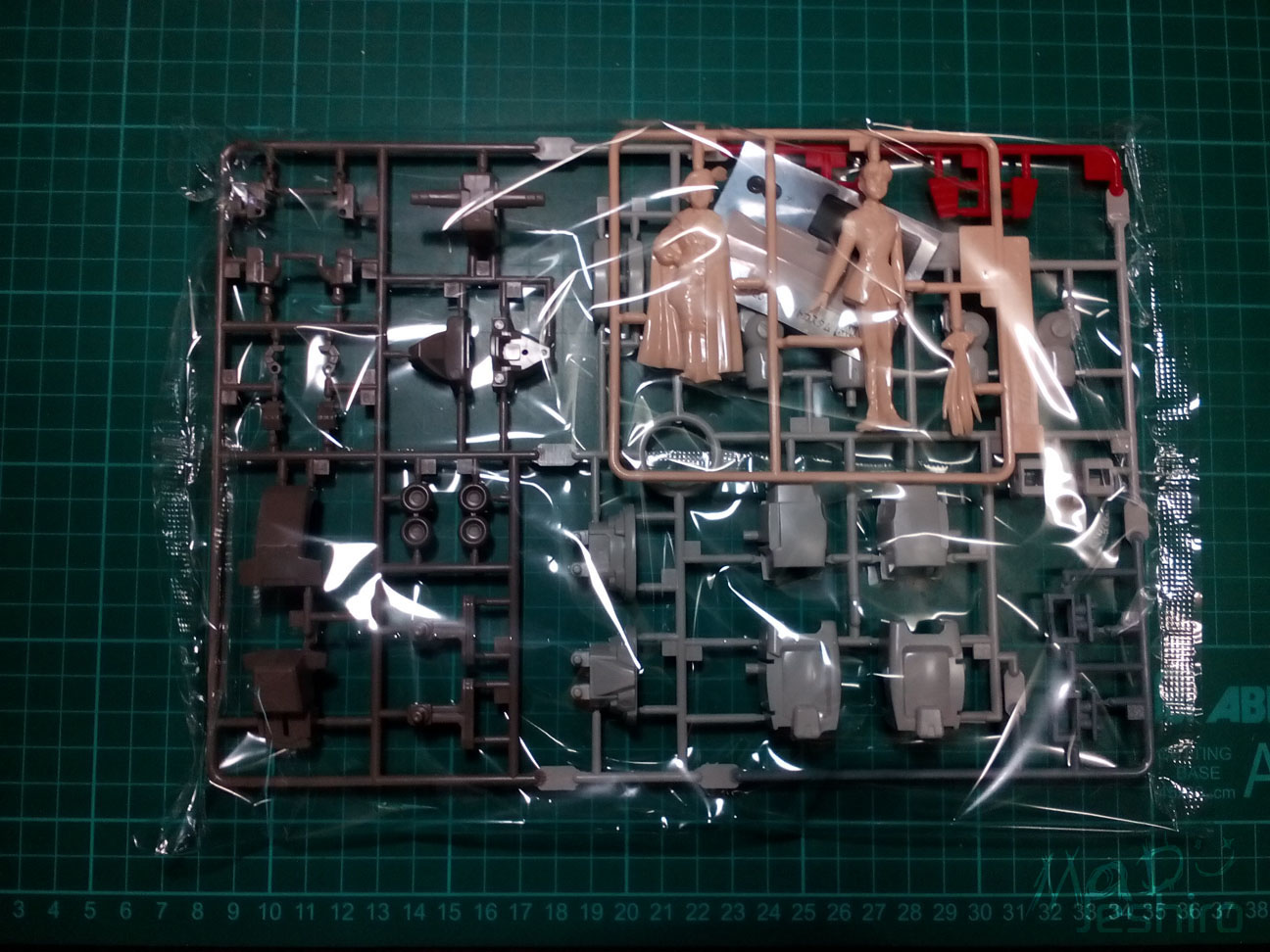 Mad Jeshiro | GUNPLA REVIEWS: Review 045: HG 1/100 Serpent Custom (Bandai)