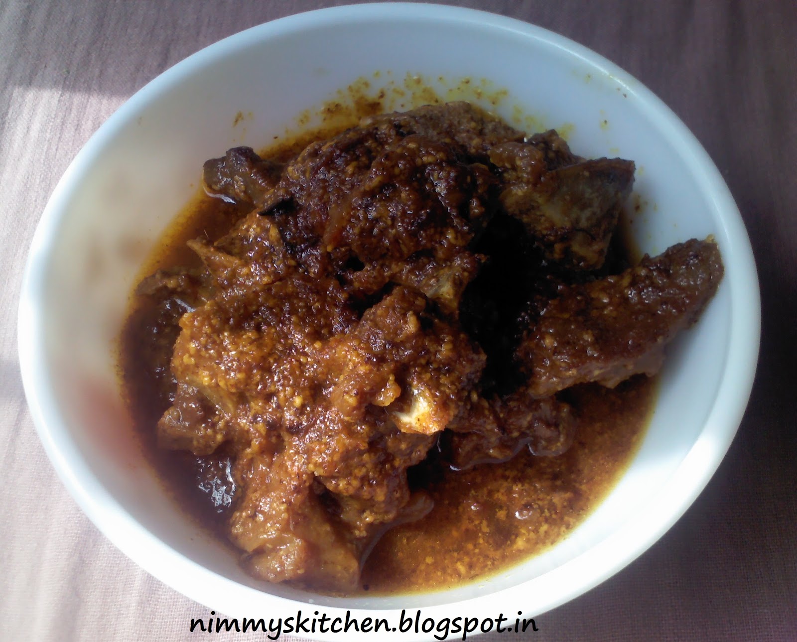 Nimmy's Kitchen: Tangy Spicy Mutton Curry
