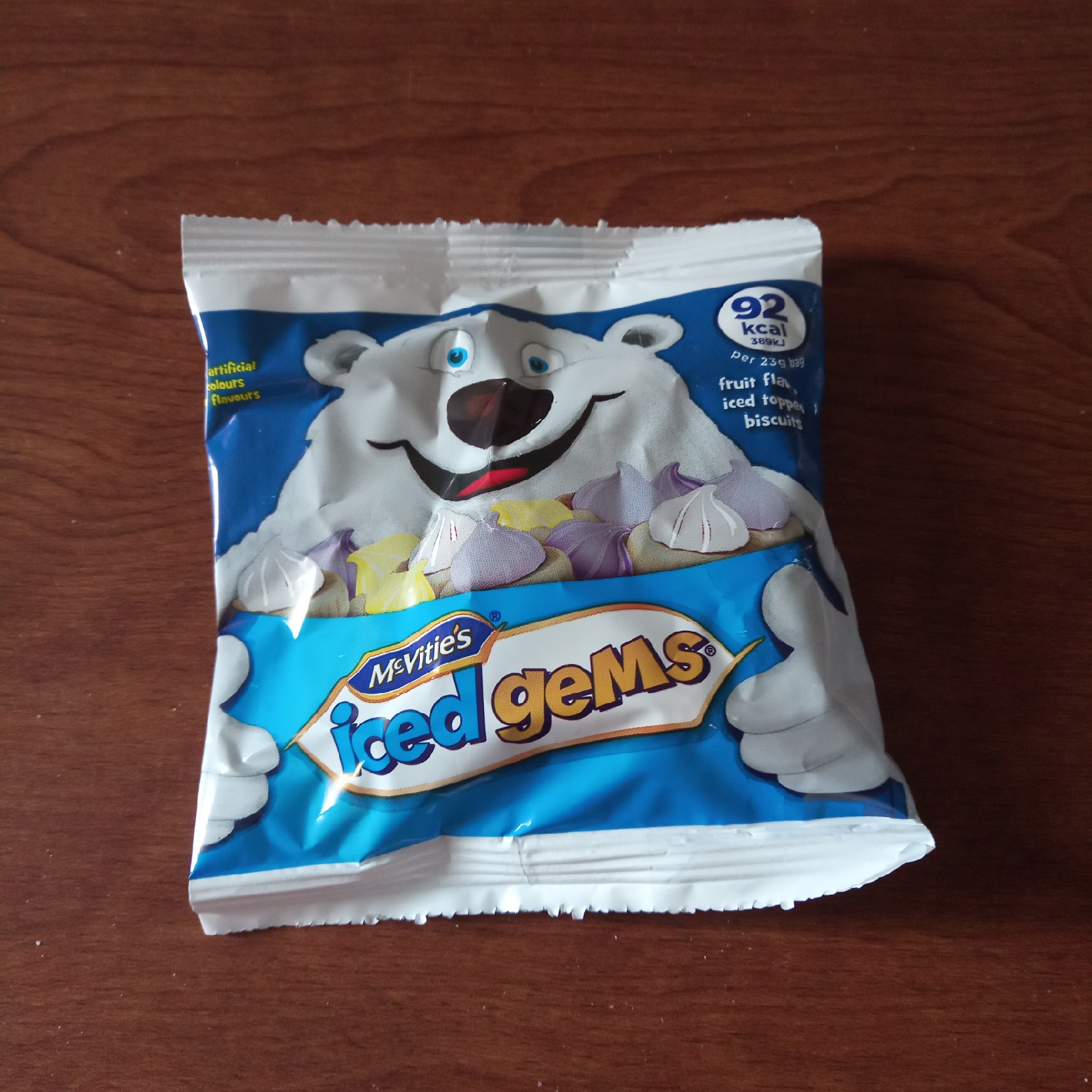 Supersupergirl's Food Reviews: McVities Unicorn gems and Iced gems review