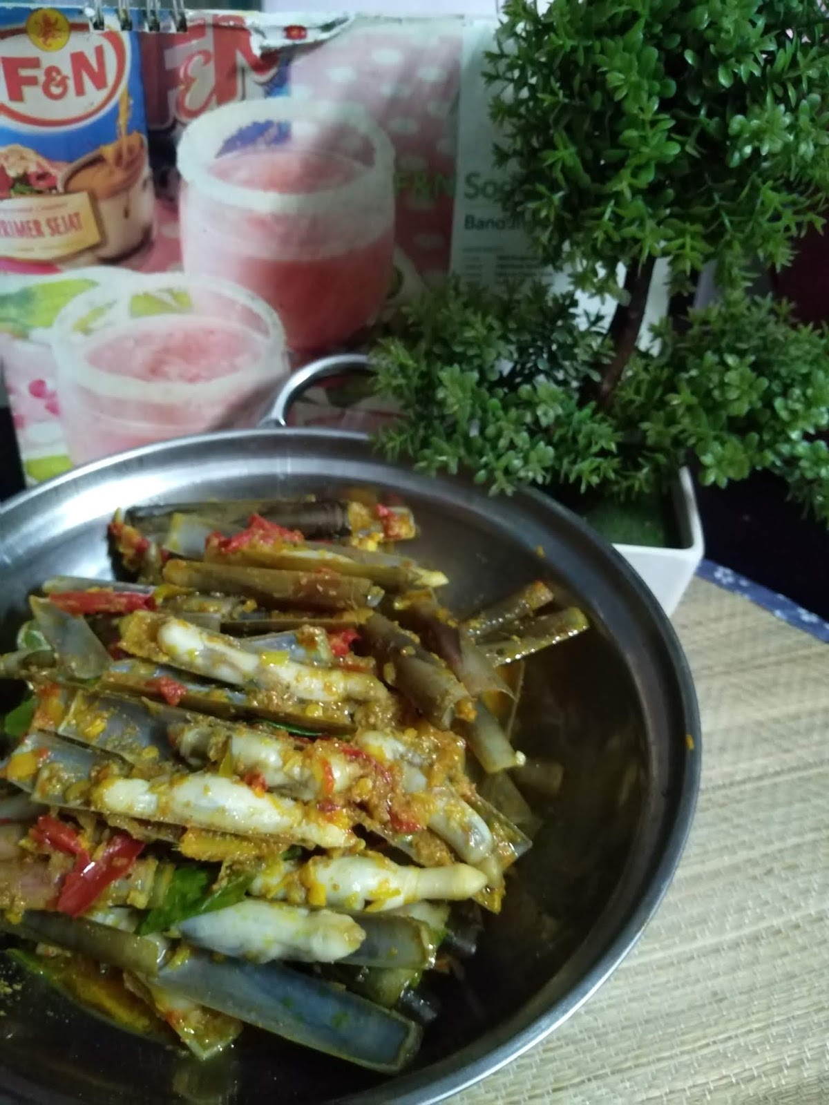 namakucella: PEPAHAT /BAMBOO LALA/SIPUT BULUH MASAK PEDAS