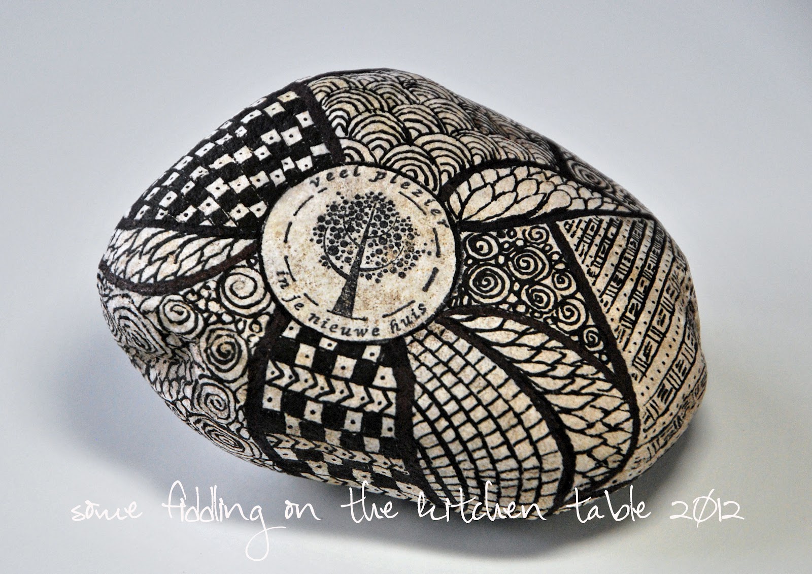 Coombe Cottages and Co: Introduction to Zentangles