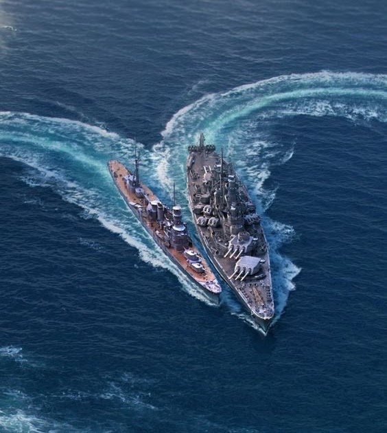 daily timewaster: Either really good, or really bad ship handling