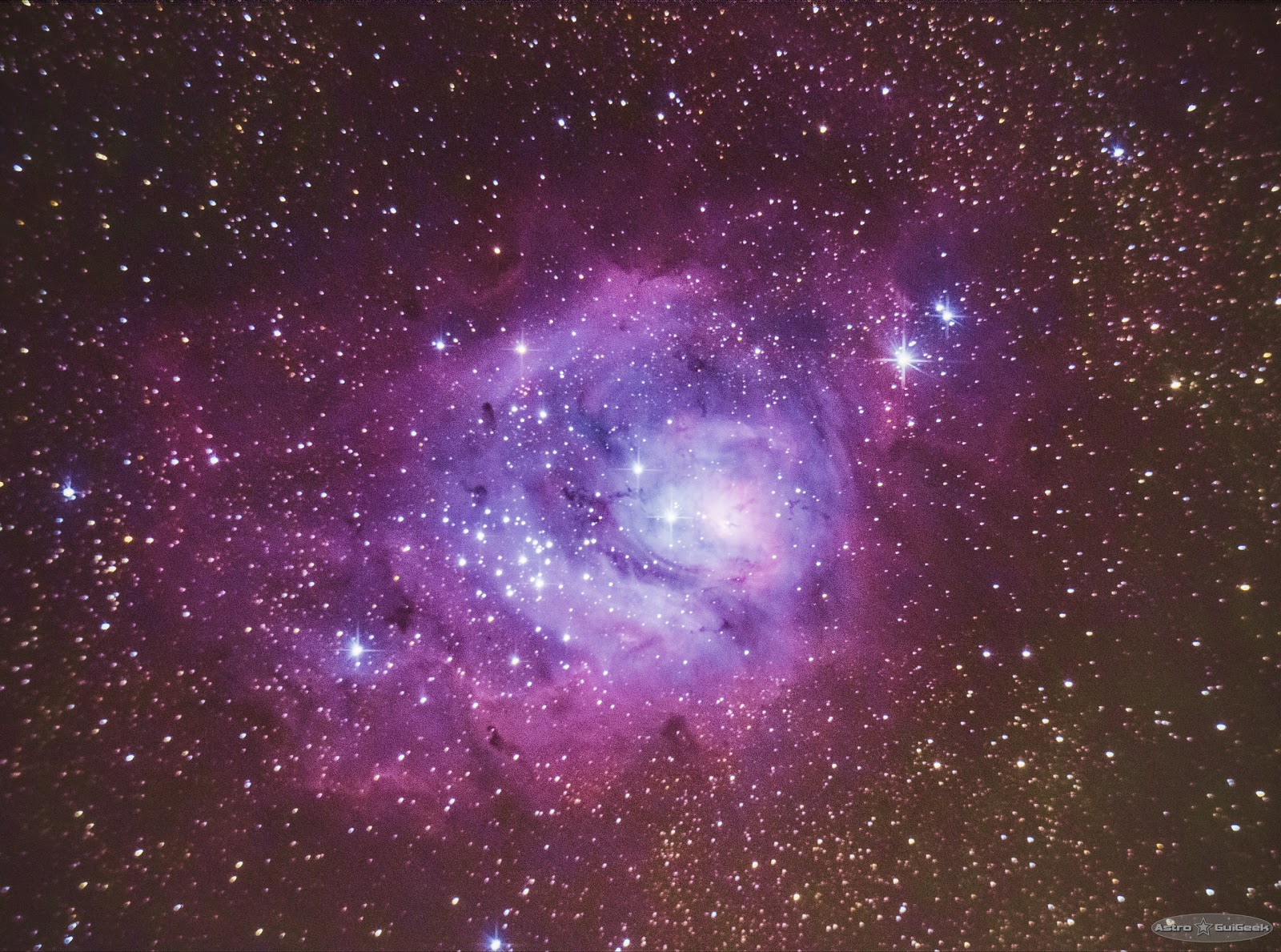 La Nébuleuse de la Lagune au télescope - Astro☆Guigeek Photographie