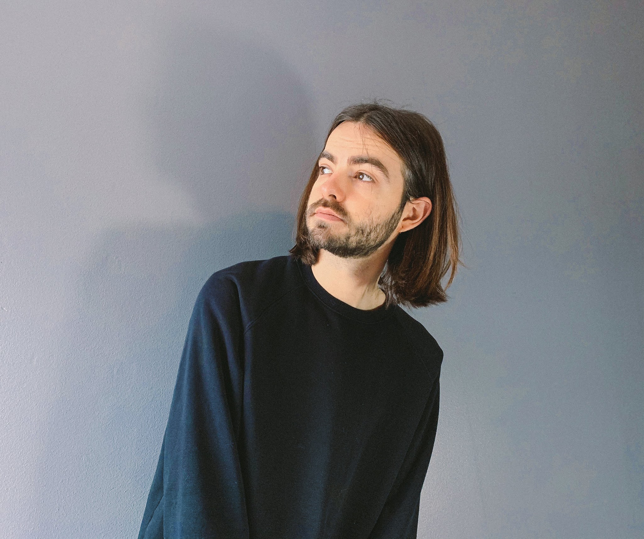 "We're Young", a electrónica quente e reconfortante de Danny George ...